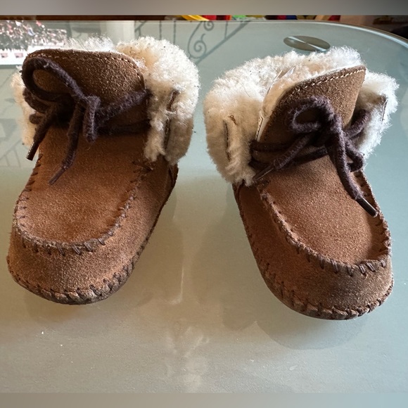 UGG | Shoes | Adorable Baby Uggs Booties Shearling Size 23 | Poshmark